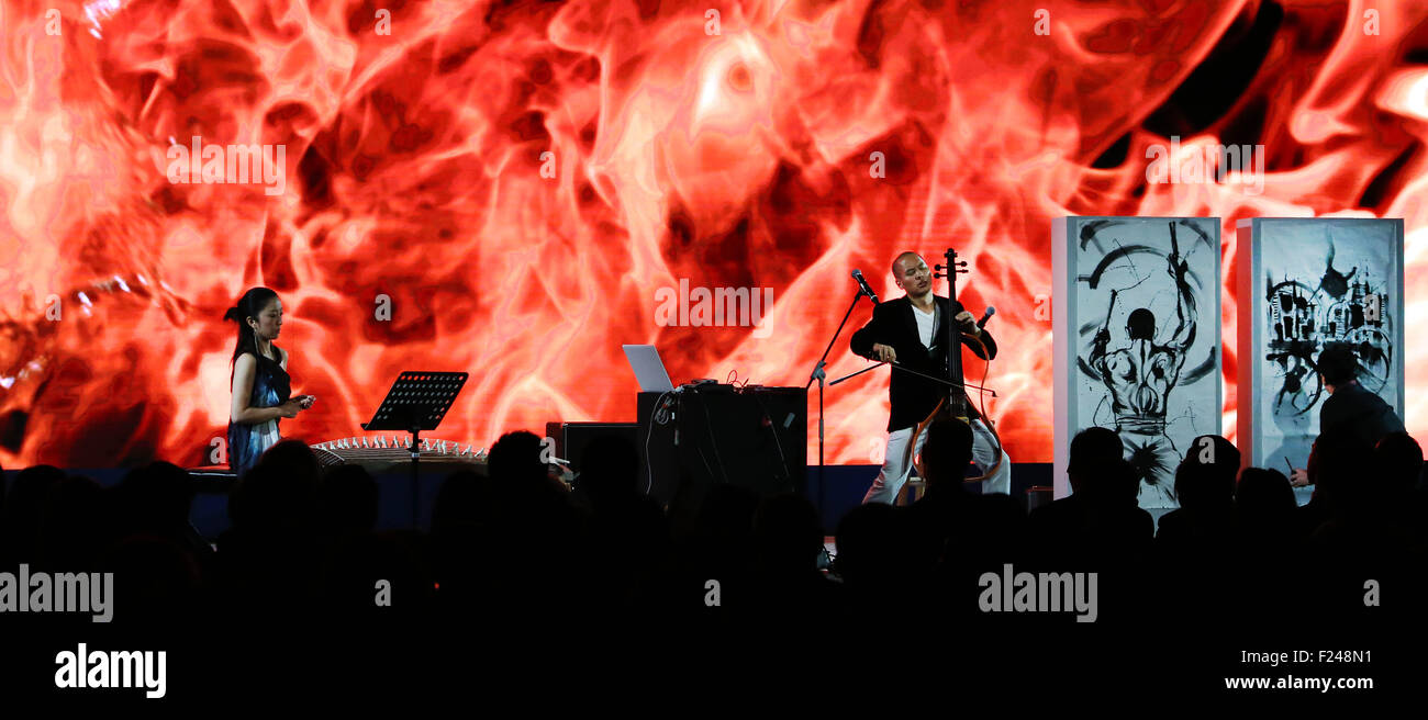 Dalian. 11th Sep, 2015. Artists perform during the closing ceremony of ...
