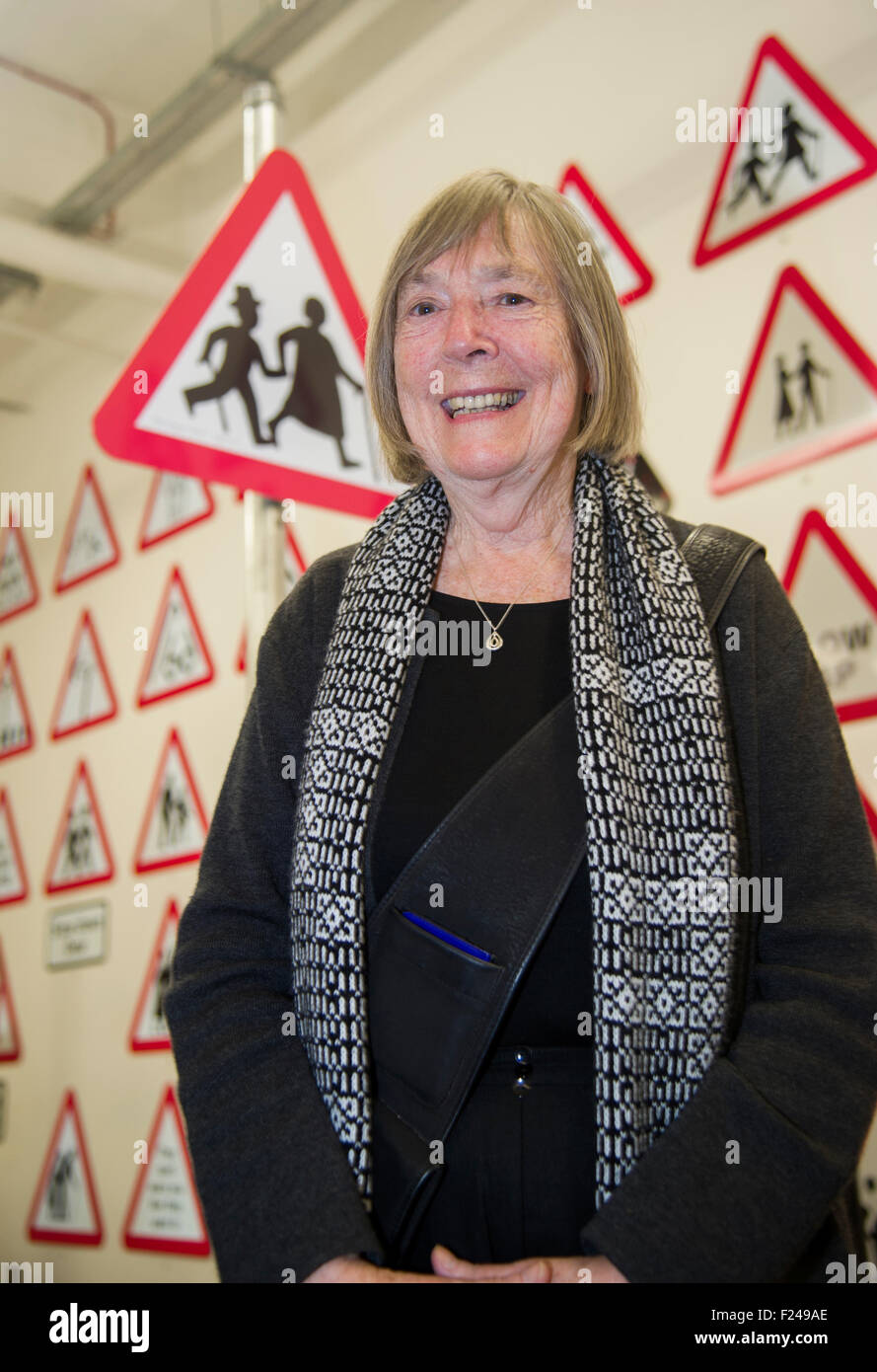 Margaret calvert signs hi-res stock photography and images - Alamy