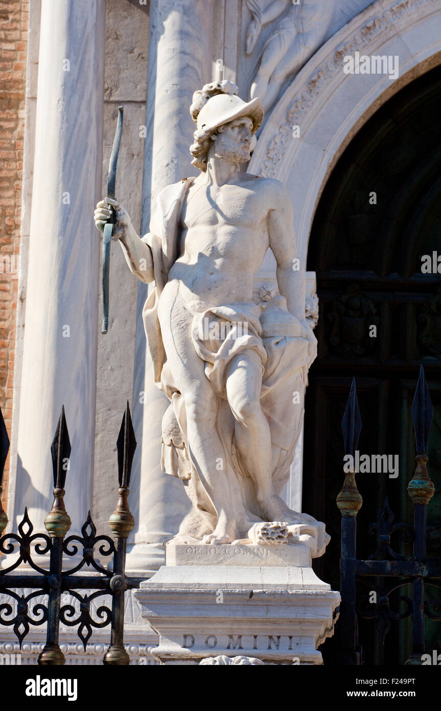 Statue on the portal of Arsenal, Venice Stock Photo - Alamy