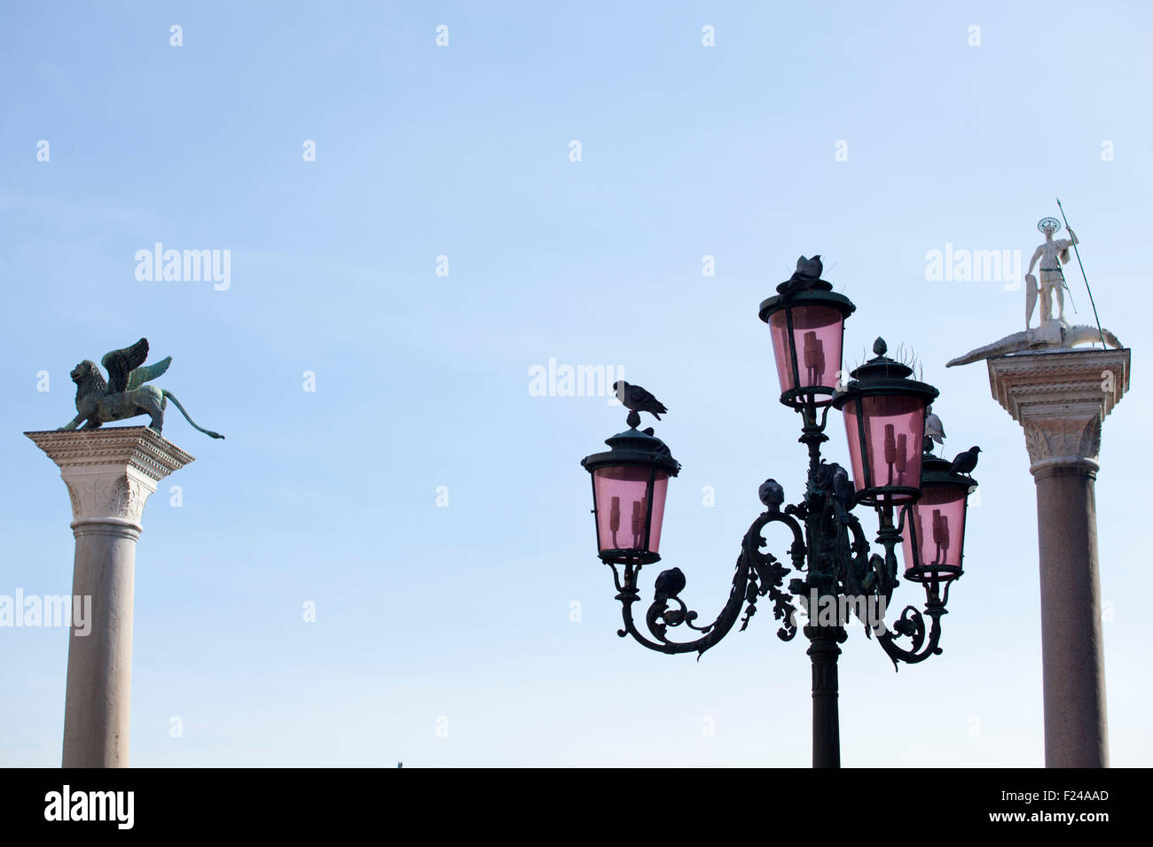 Columns venice lion st theodore hi-res stock photography and images - Alamy