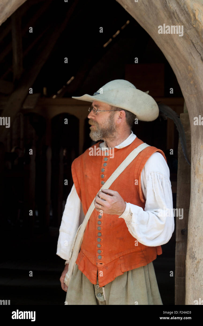 Costumed interpreter at Colonial Williamsburg living history museum ...