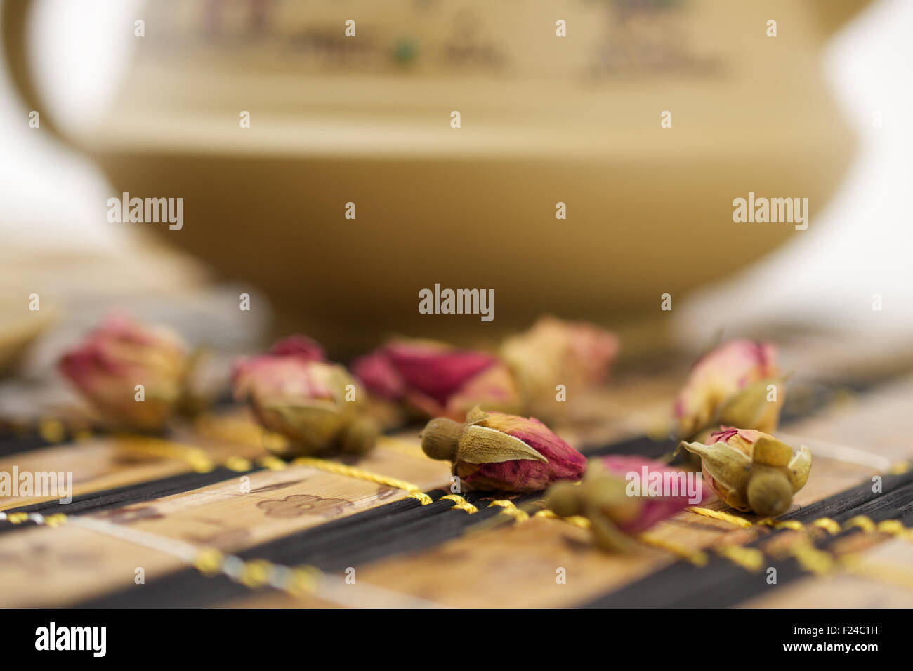 Chinese traditional clay teapot on bamboo mat Stock Photo - Alamy