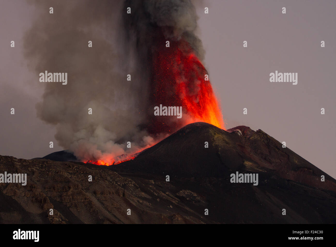 The highest volcano in Europe erupting Stock Photo - Alamy