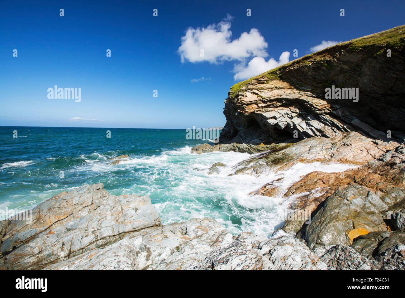 North zawn hi-res stock photography and images - Alamy