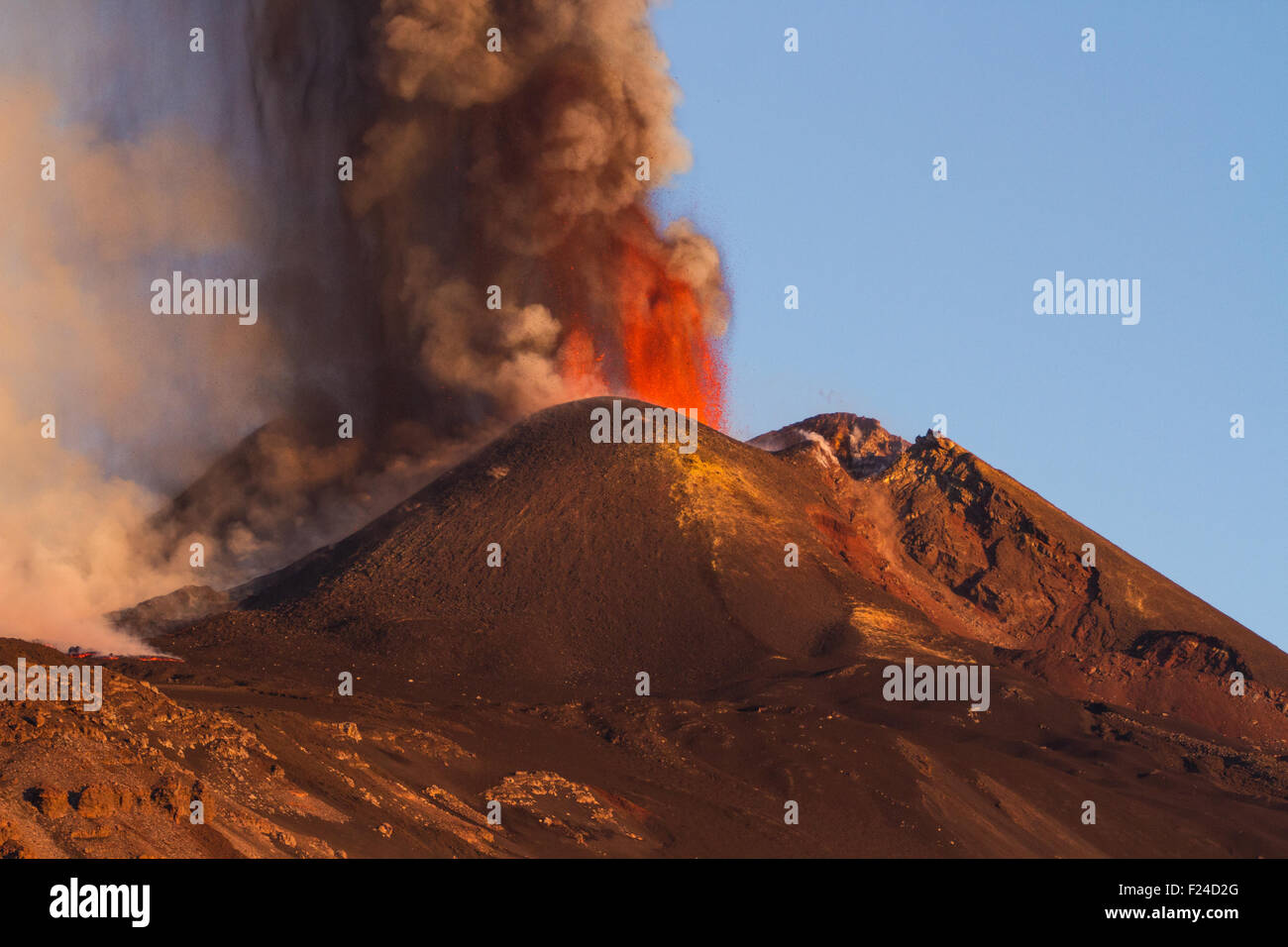 The highest volcano in Europe erupting Stock Photo - Alamy