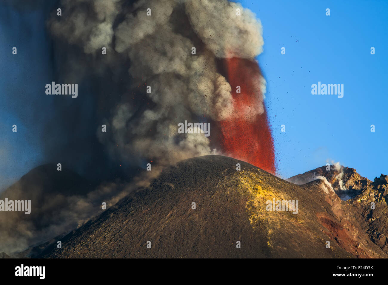 The highest volcano in europe hi-res stock photography and images - Alamy