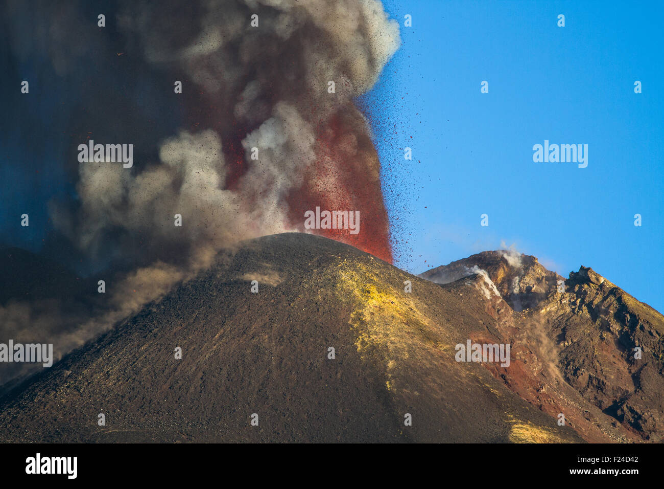 The highest volcano in Europe erupting Stock Photo - Alamy