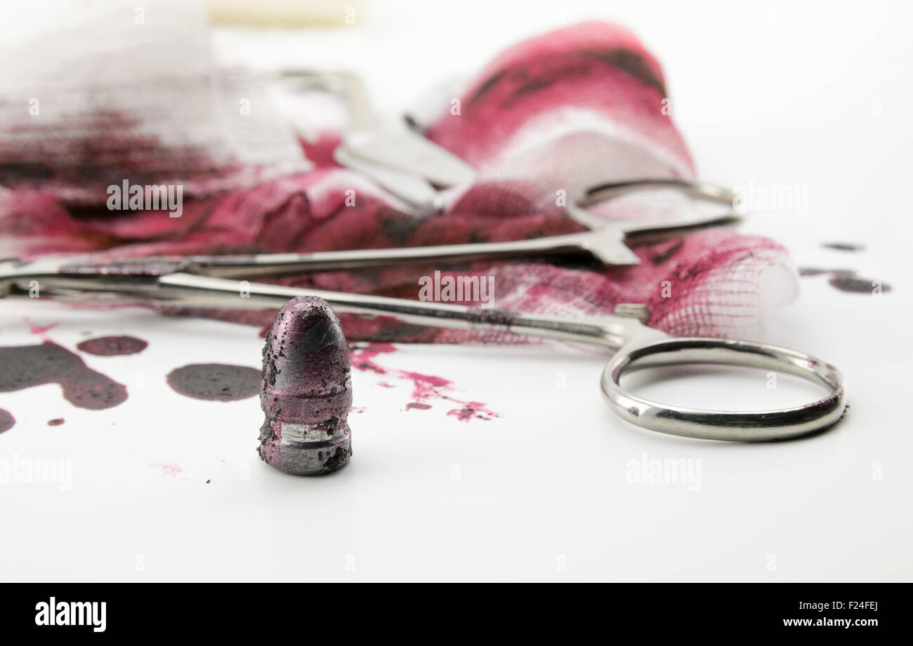 Surgical scalpel with blood hi-res stock photography and images - Alamy