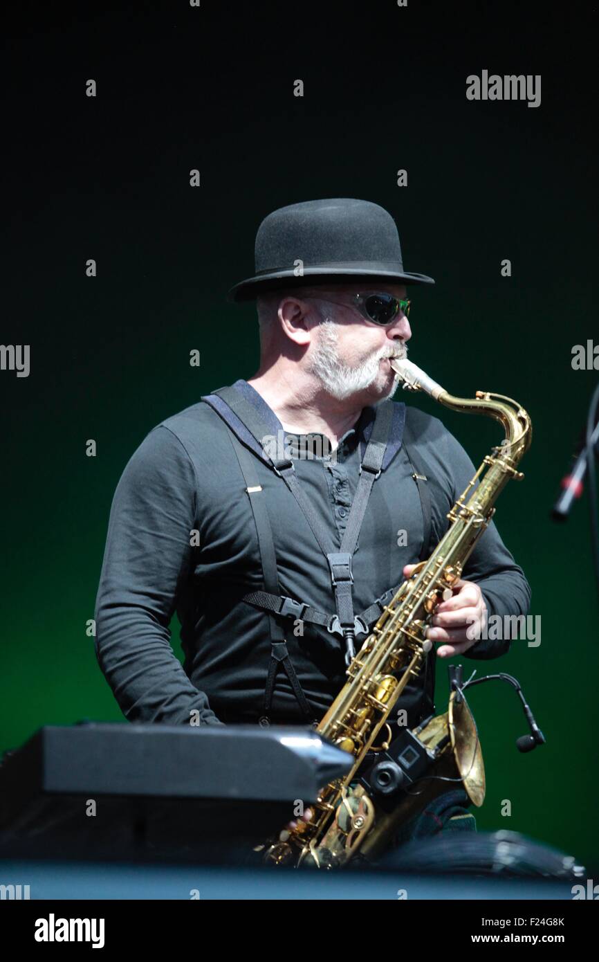 Lee El Thommo Thompson of Madness at Newmarket Nights 2015 Stock Photo ...