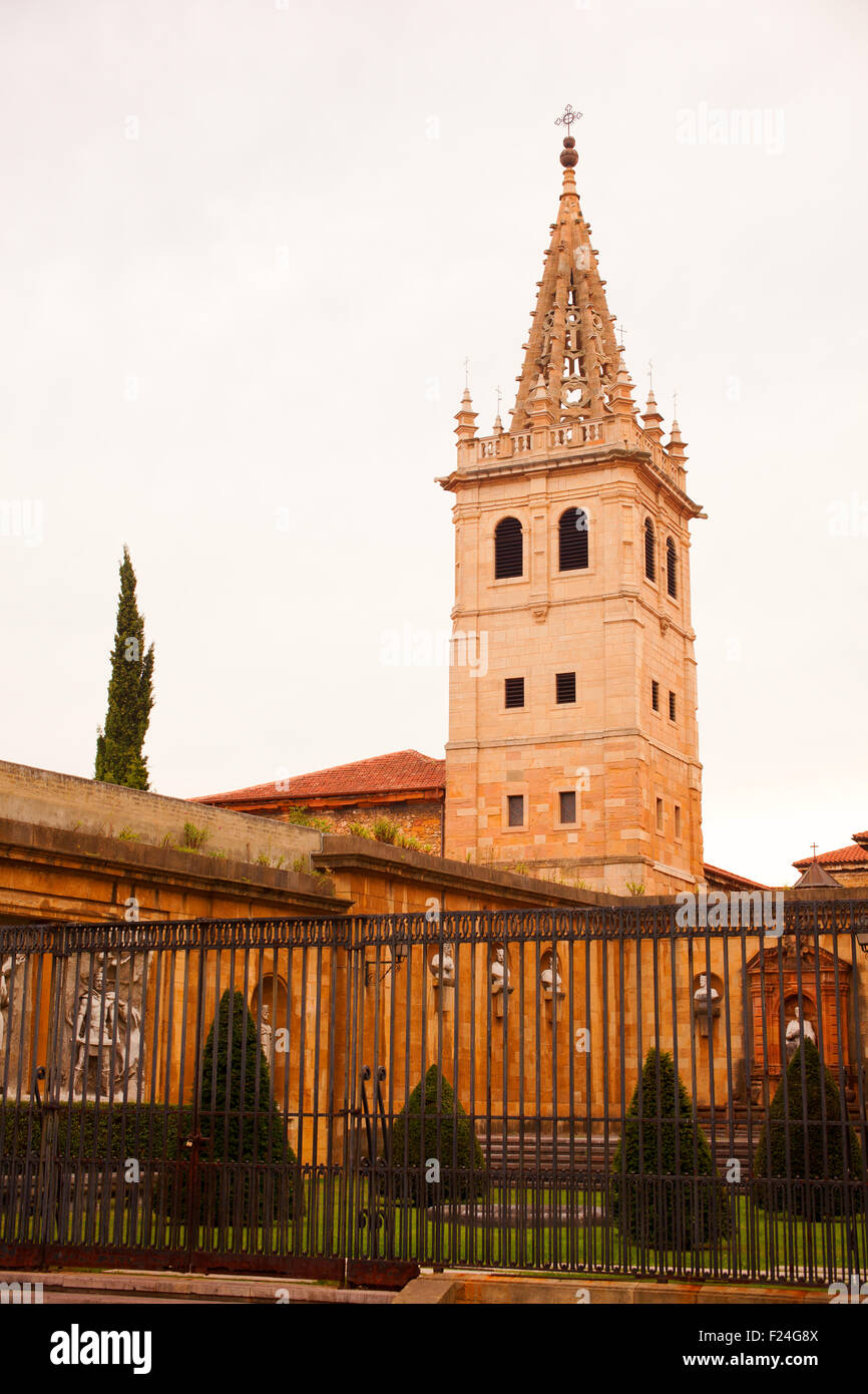 Church tower pinnacles hi-res stock photography and images - Alamy