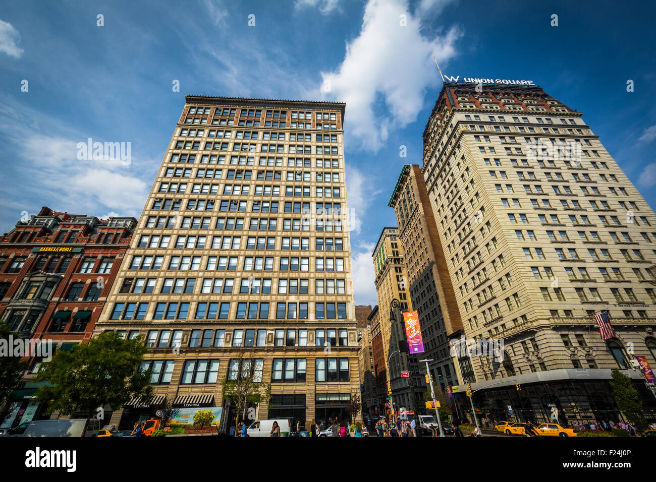 Manhattan buildings beautiful hi-res stock photography and images - Alamy