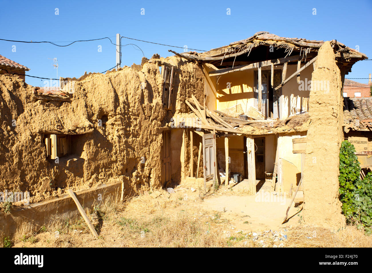 Ruined countryside hi-res stock photography and images - Alamy