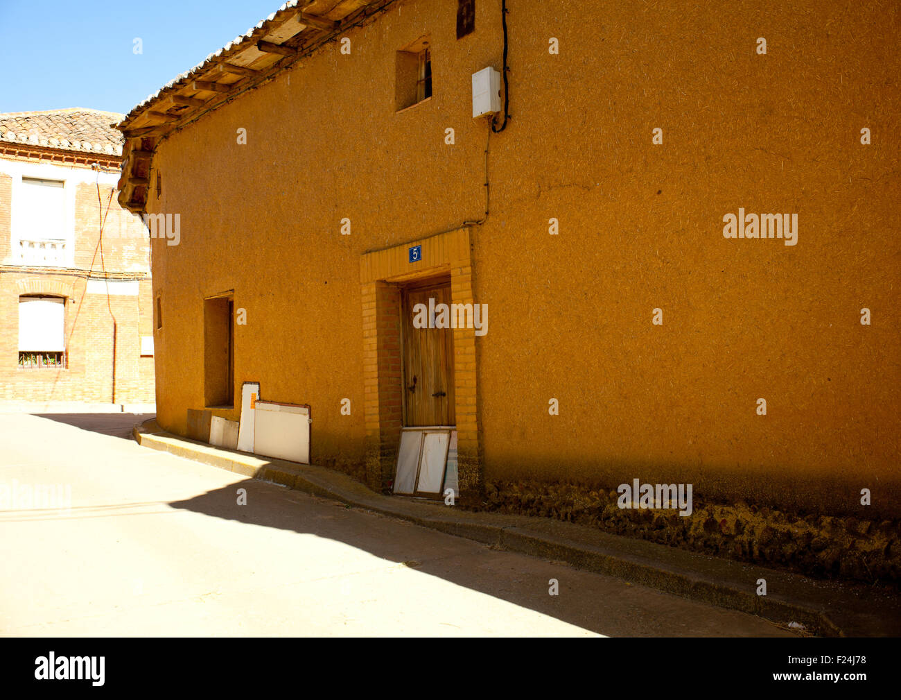 Rural house in a spanish village Stock Photo - Alamy