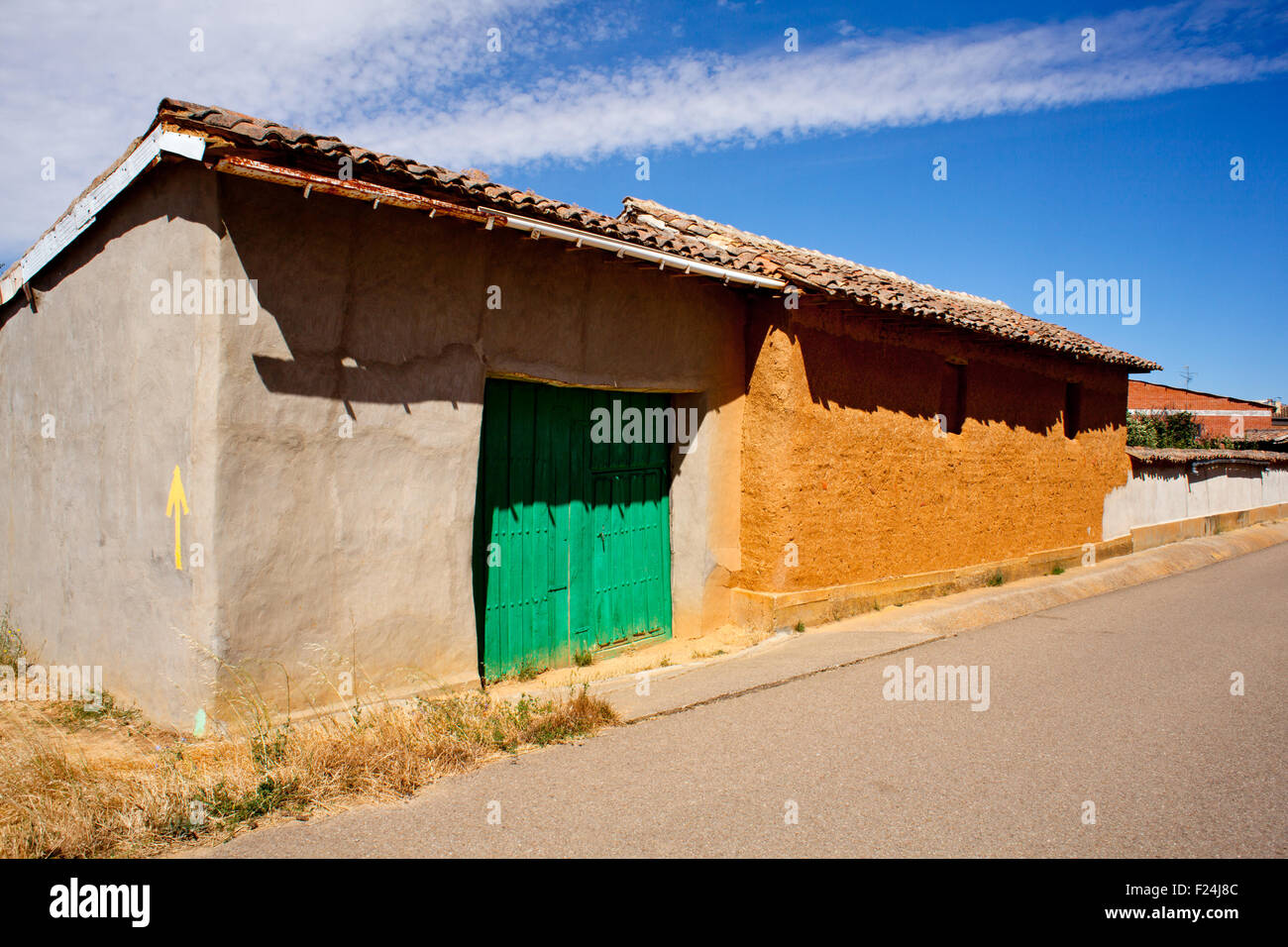 Rural house in a spanish village Stock Photo - Alamy