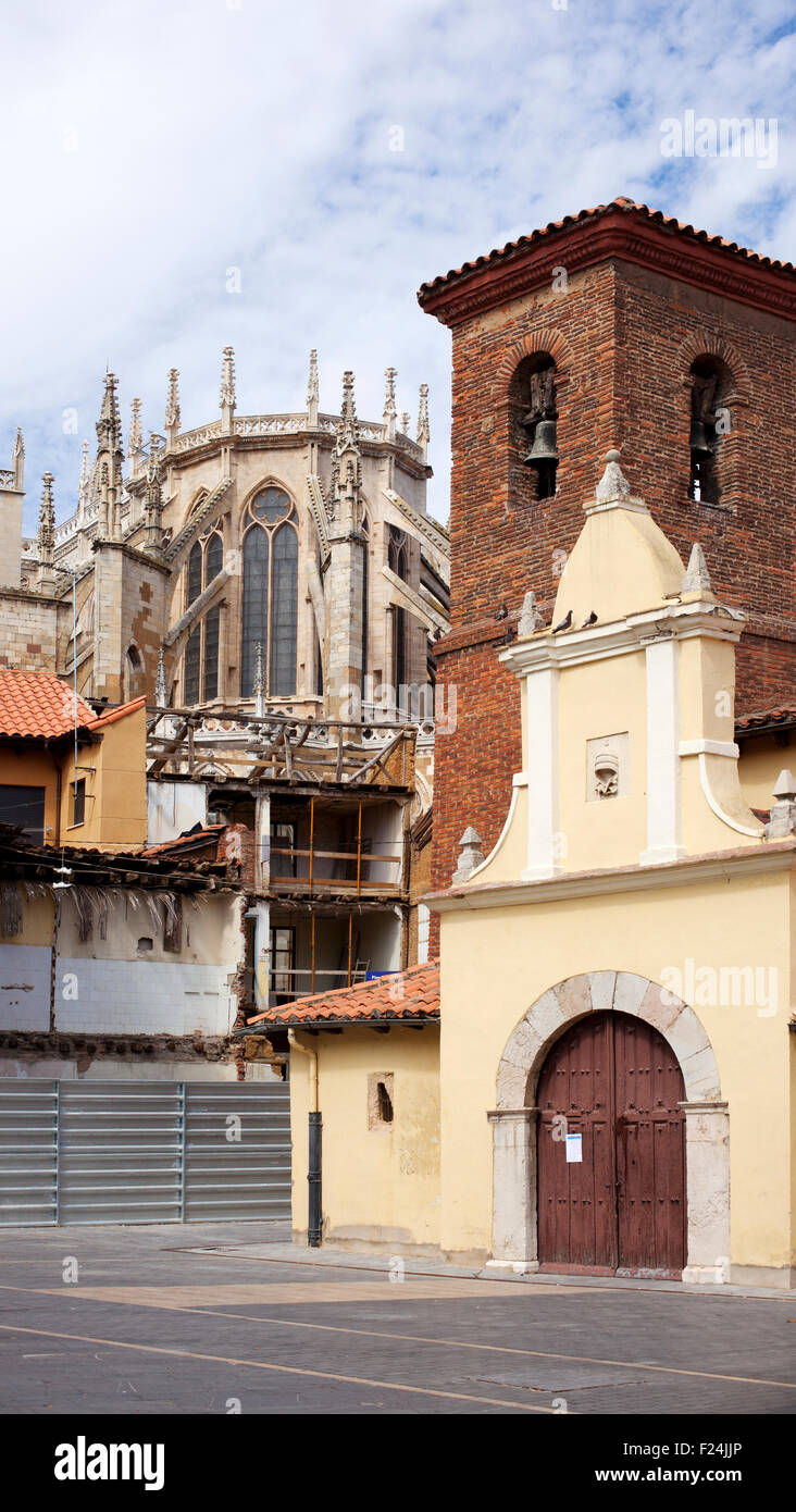 Leon cathedral, spain hi-res stock photography and images - Alamy
