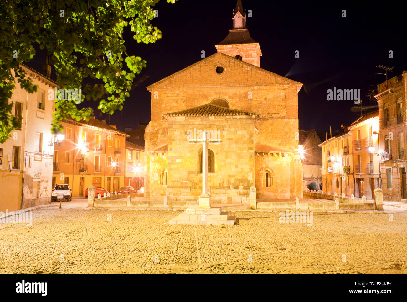 Church of Leon in the night Stock Photo - Alamy