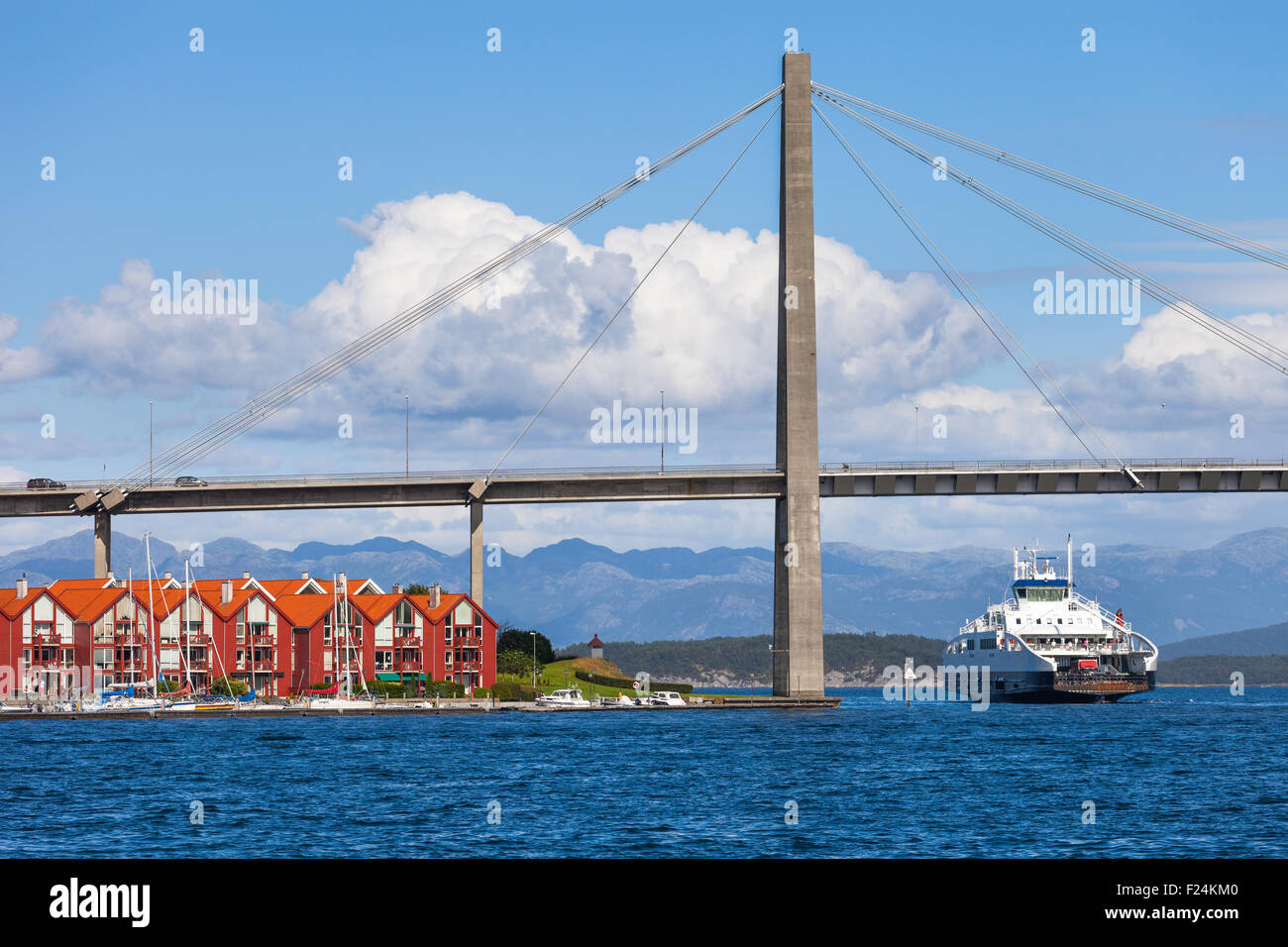 Car ferry port hi-res stock photography and images - Alamy