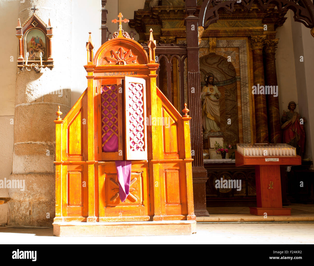 Confessional of a church hi-res stock photography and images - Alamy