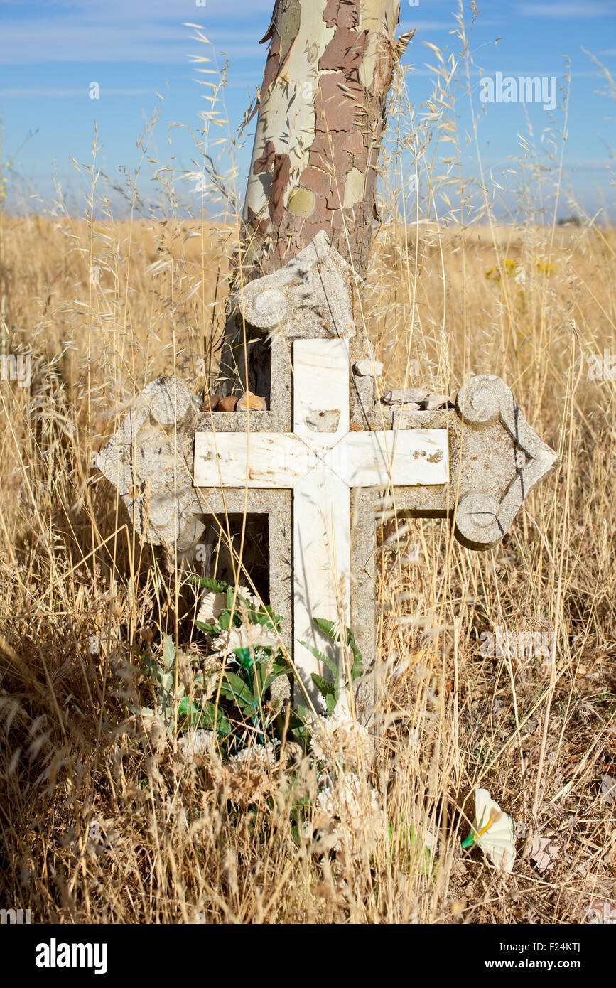 Cross on the field hi-res stock photography and images - Alamy