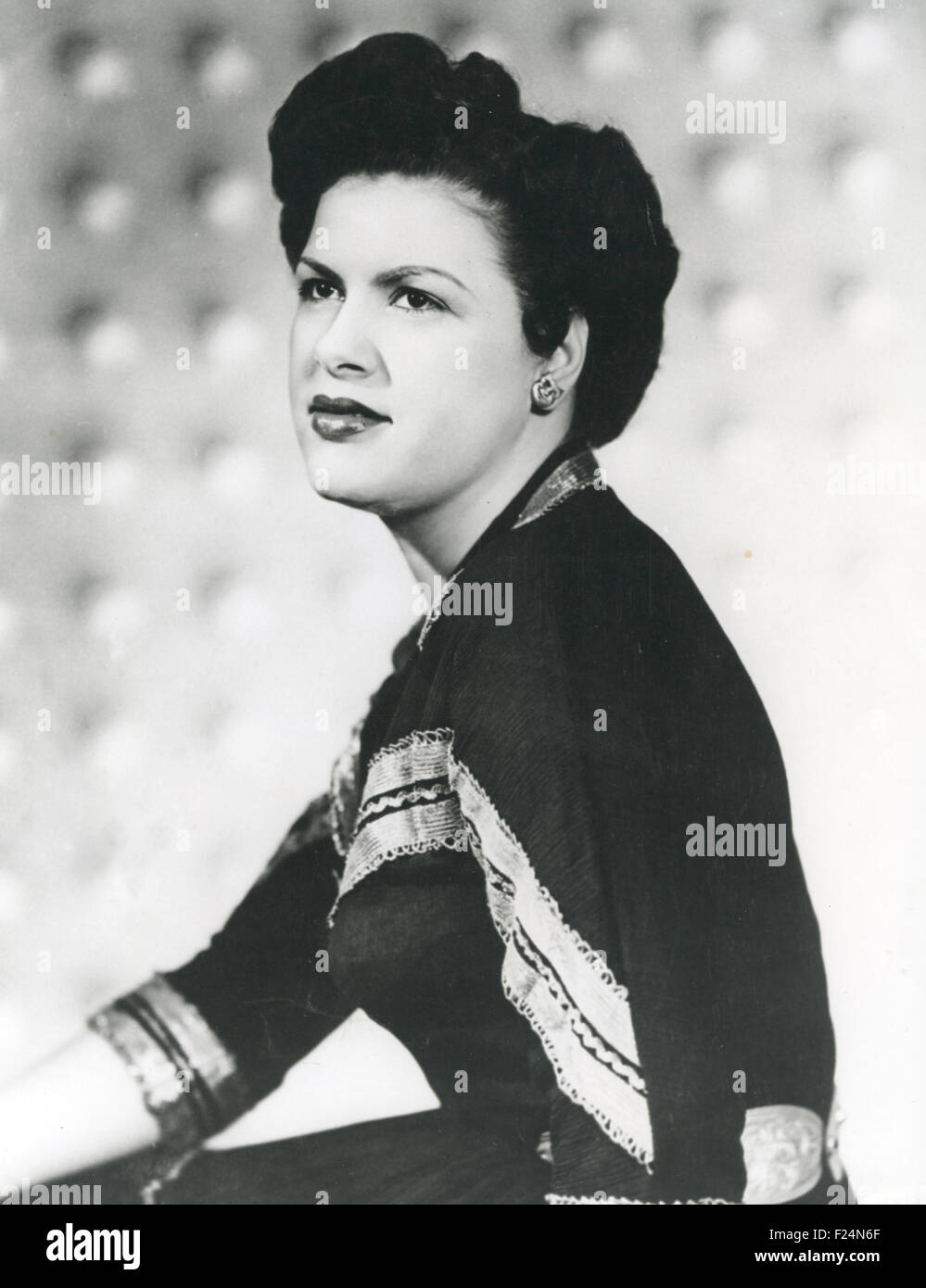 PATSY CLINE (1932-1963) Promotional photo of American singer Stock ...