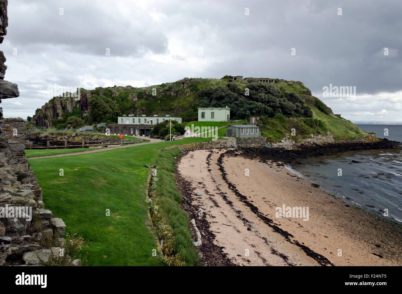Edinburgh inchcolm abbey High Resolution Stock Photography and Images ...