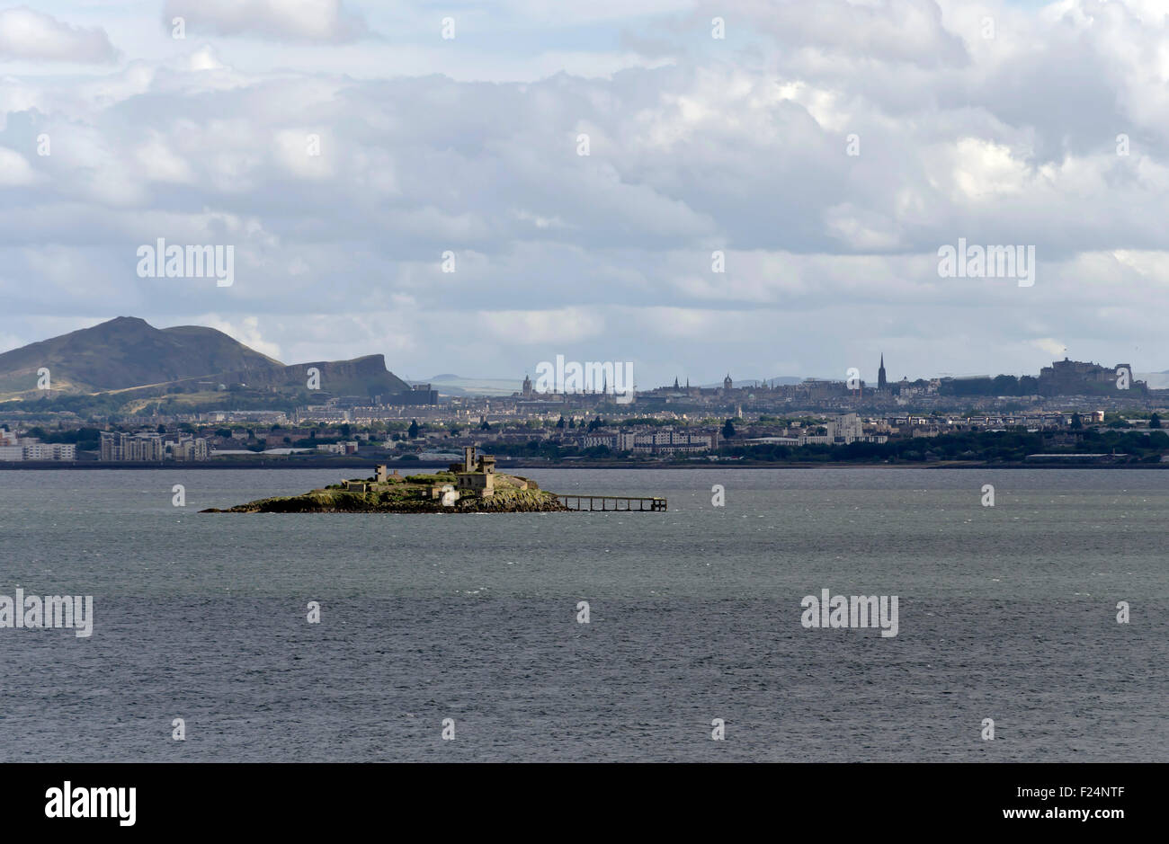 Inchmickery island scotland hi-res stock photography and images - Alamy