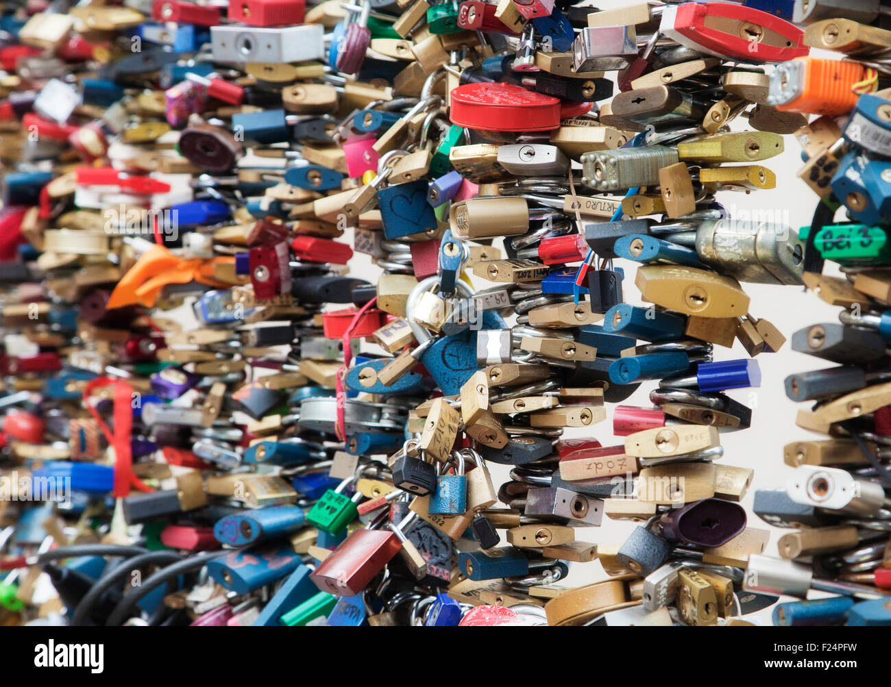 Wedding lock hi-res stock photography and images - Alamy
