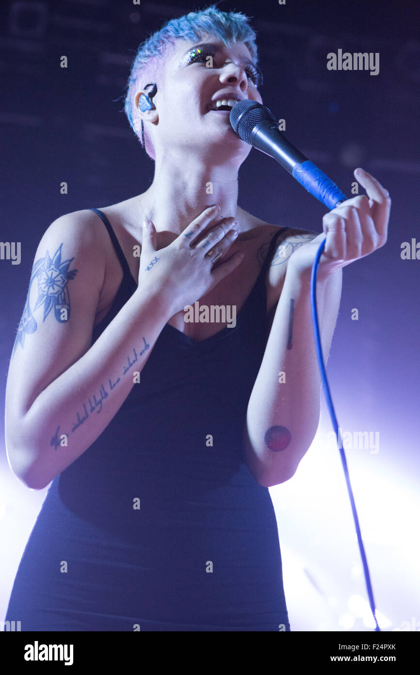 Ashley nicolette frangipane aka halsey hi-res stock photography and ...