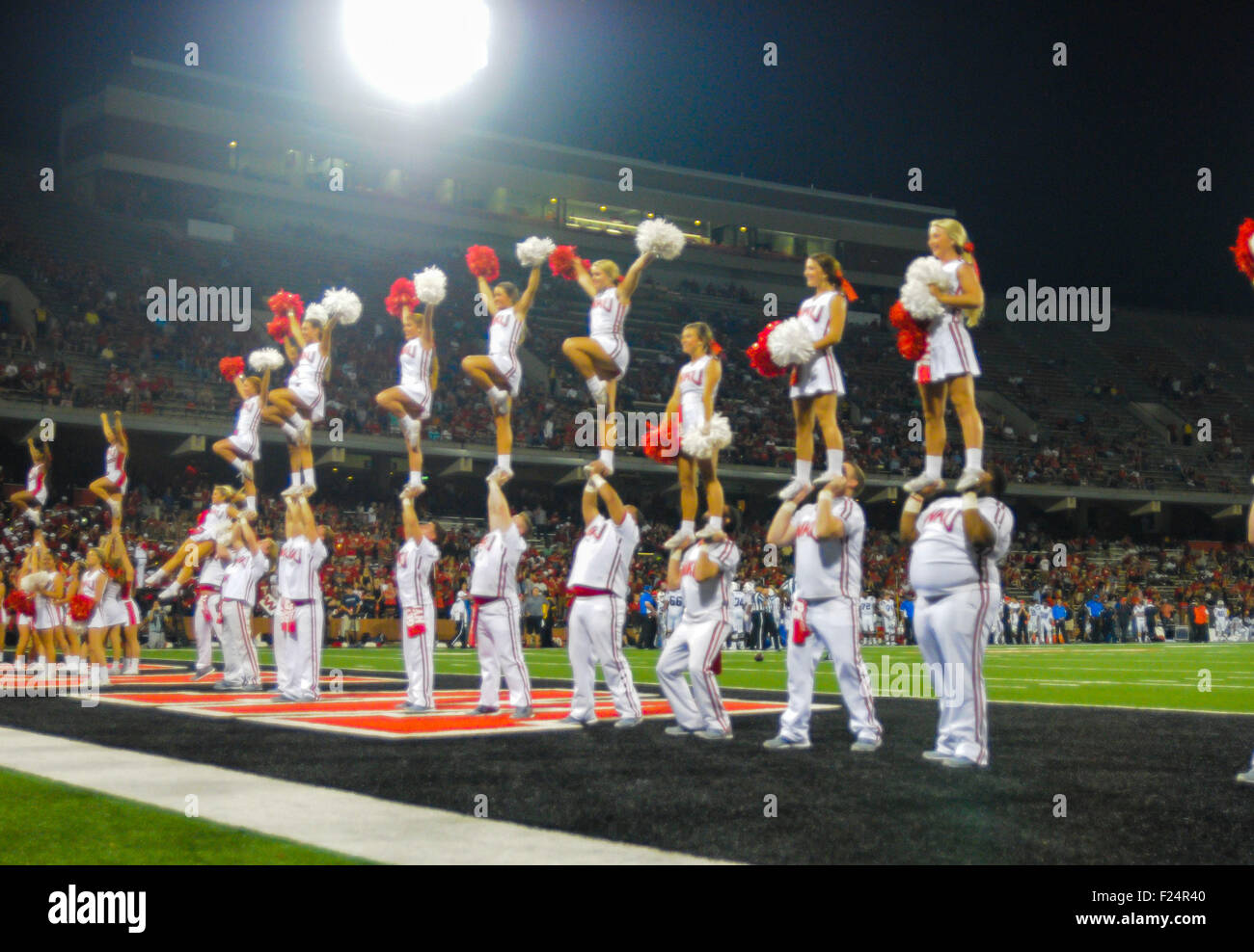 Louisiana tech cheerleaders hi-res stock photography and images - Alamy