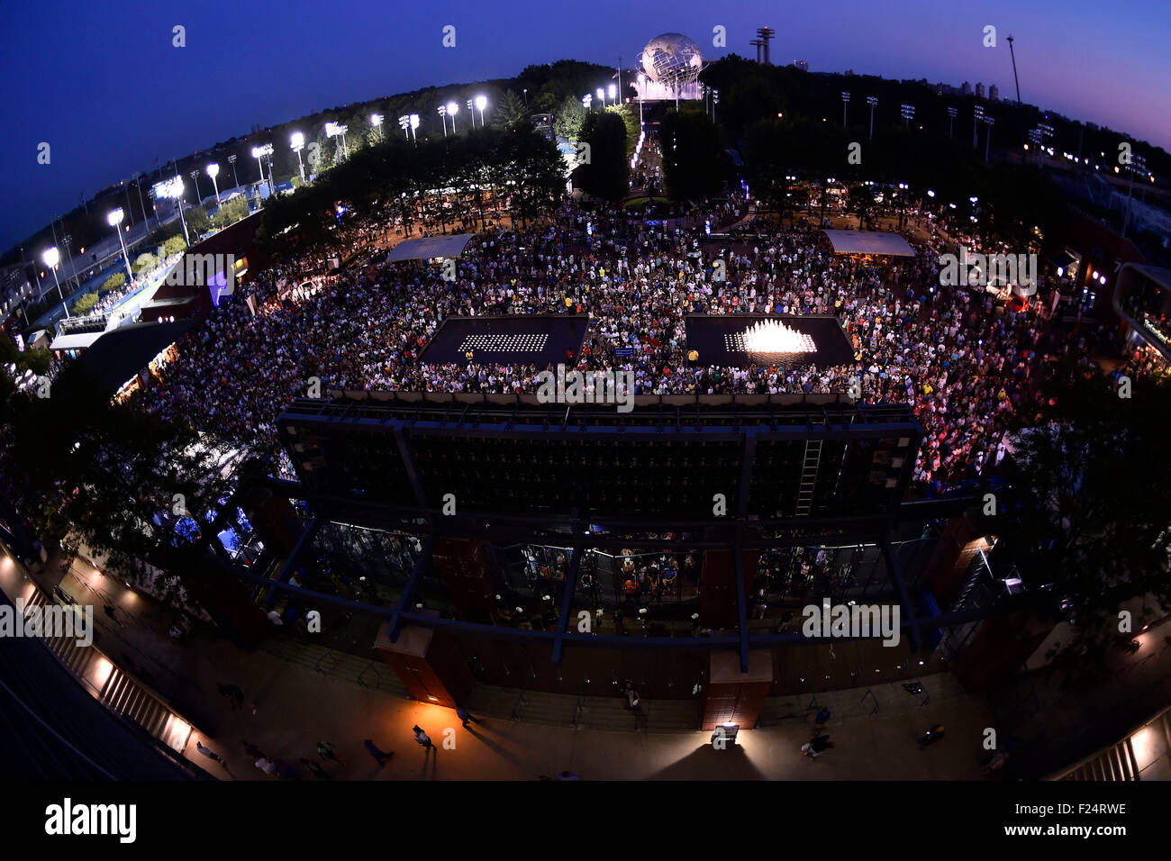 Arthur ashe stadium flushing meadows hi-res stock photography and ...
