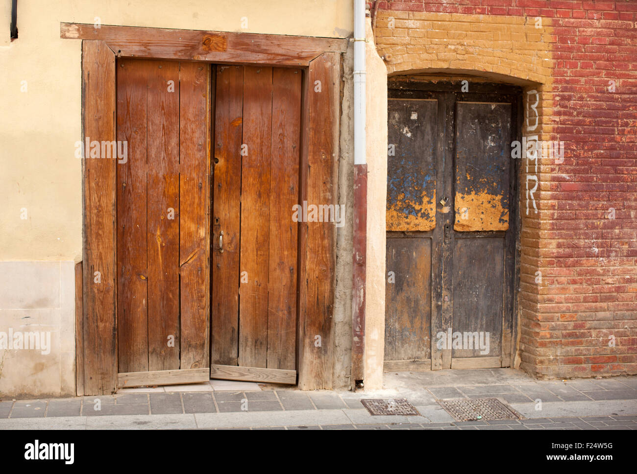 Old door of a poor house Stock Photo - Alamy