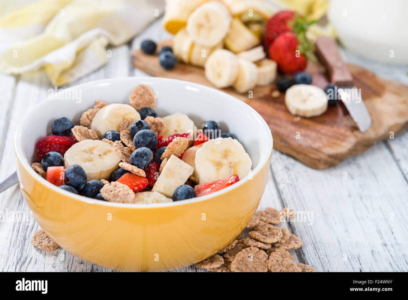 Pouring milk cornflakes fruits hi-res stock photography and images - Alamy