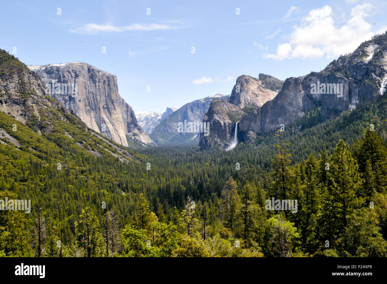 Awesome view valley mountains hi-res stock photography and images - Alamy