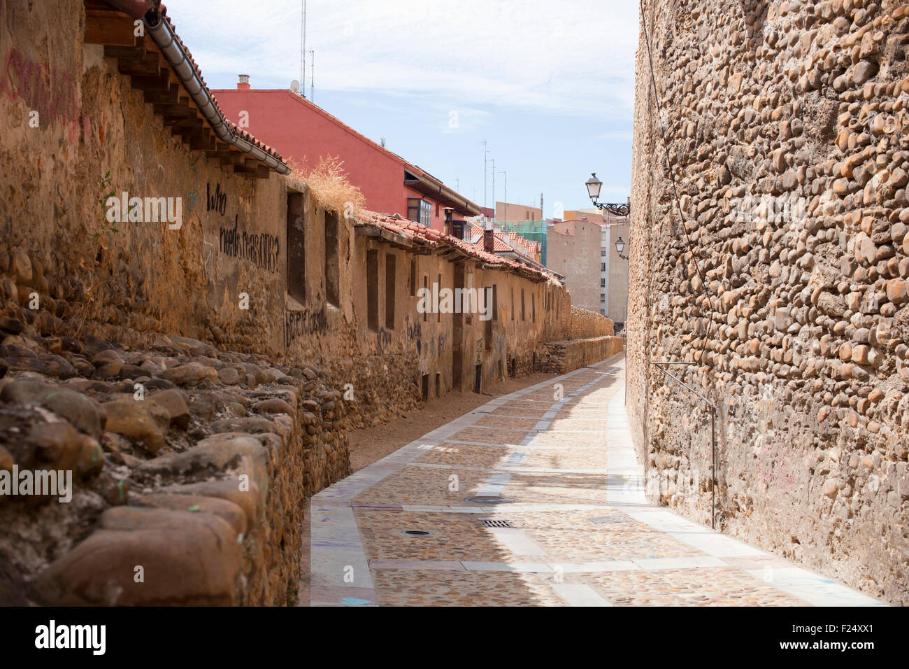 View of old Leon wall Stock Photo - Alamy