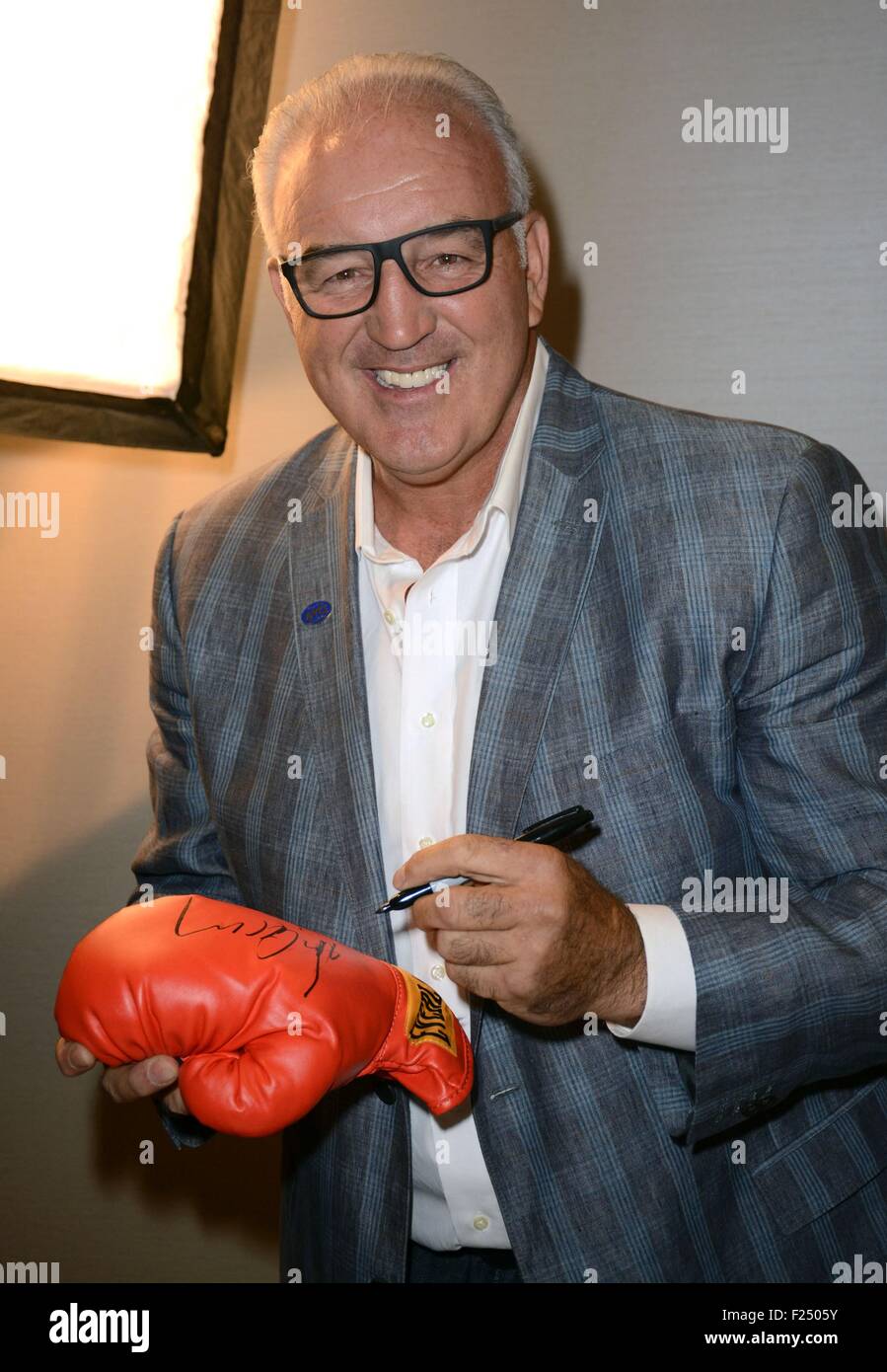 Gerry cooney hi-res stock photography and images - Alamy