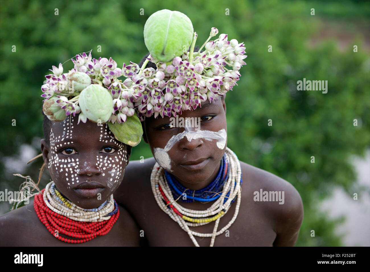 Mursi tribe warriors hi-res stock photography and images - Alamy