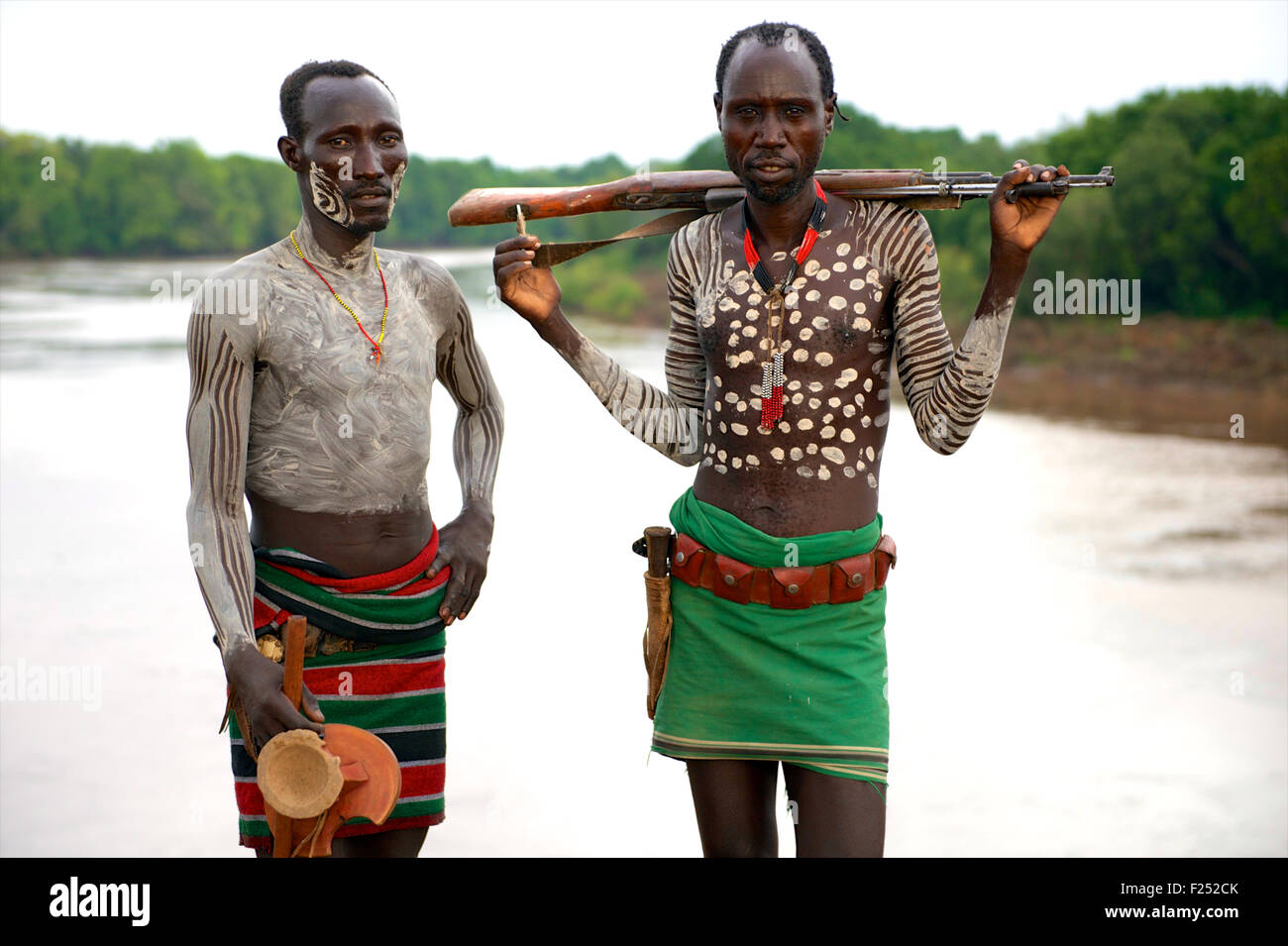 Mursi tribe warriors hi-res stock photography and images - Alamy