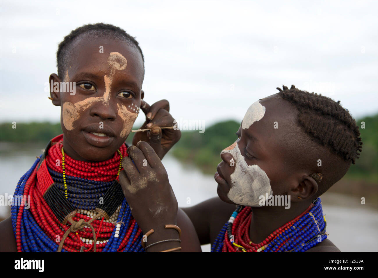 Mursi tribe warriors hi-res stock photography and images - Alamy