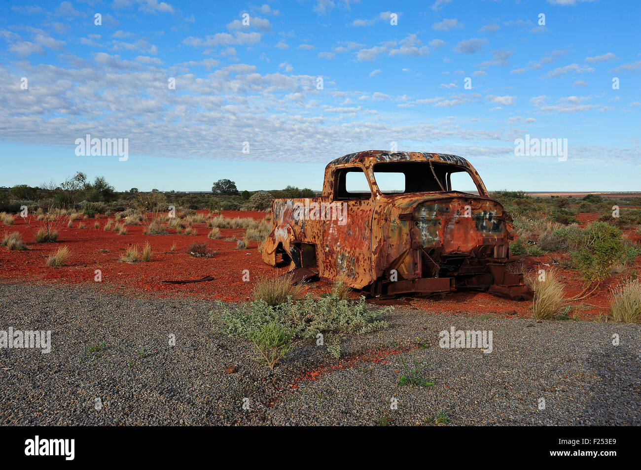 Rusting vehicle hi-res stock photography and images - Alamy