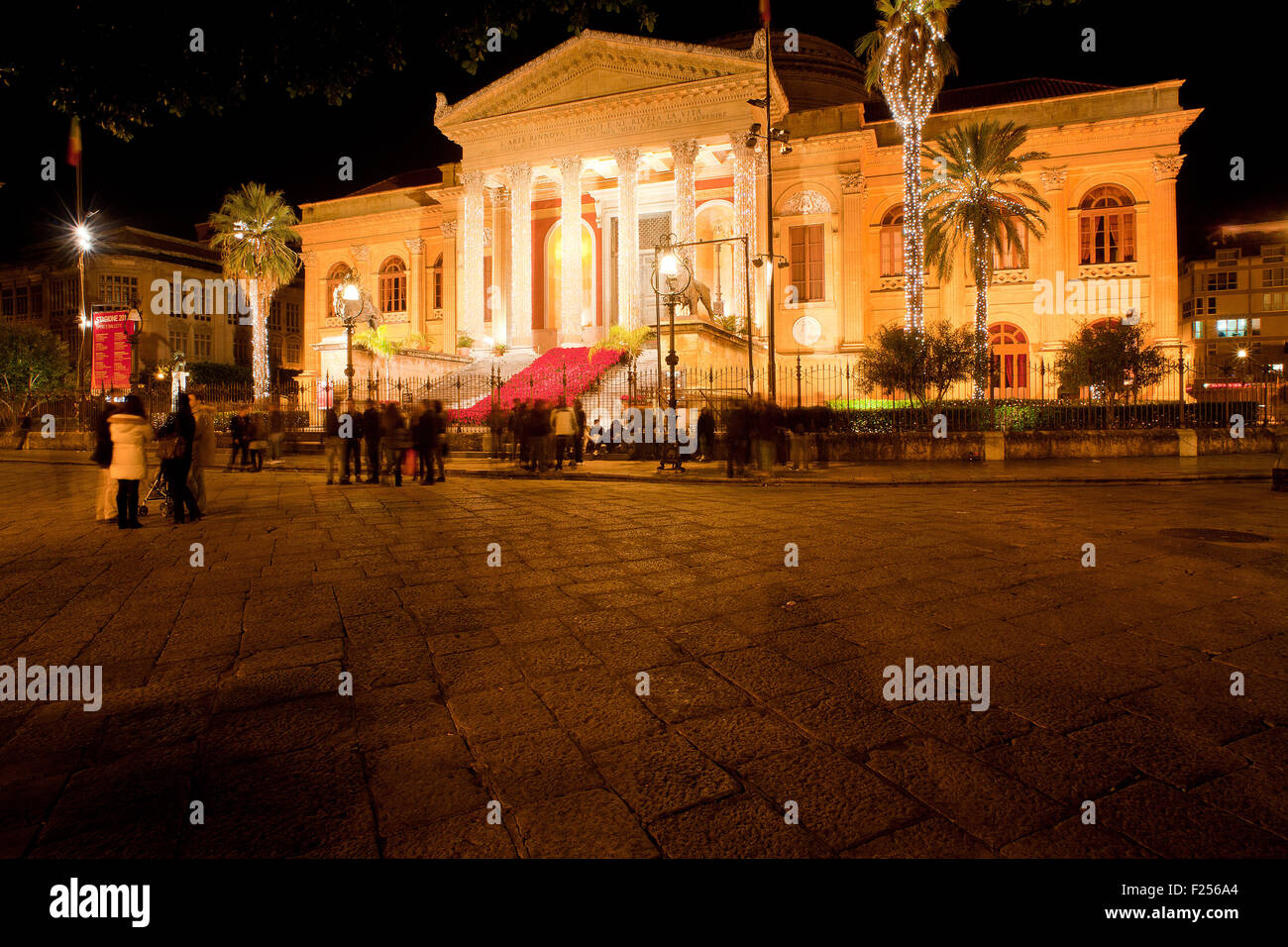 Teatro Massimo, opera house in Palermo - Italy Stock Photo - Alamy