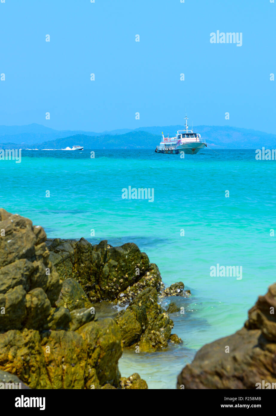 Beautiful view of a sea shore in Khai Nok island, Phang Nga, Thailand ...