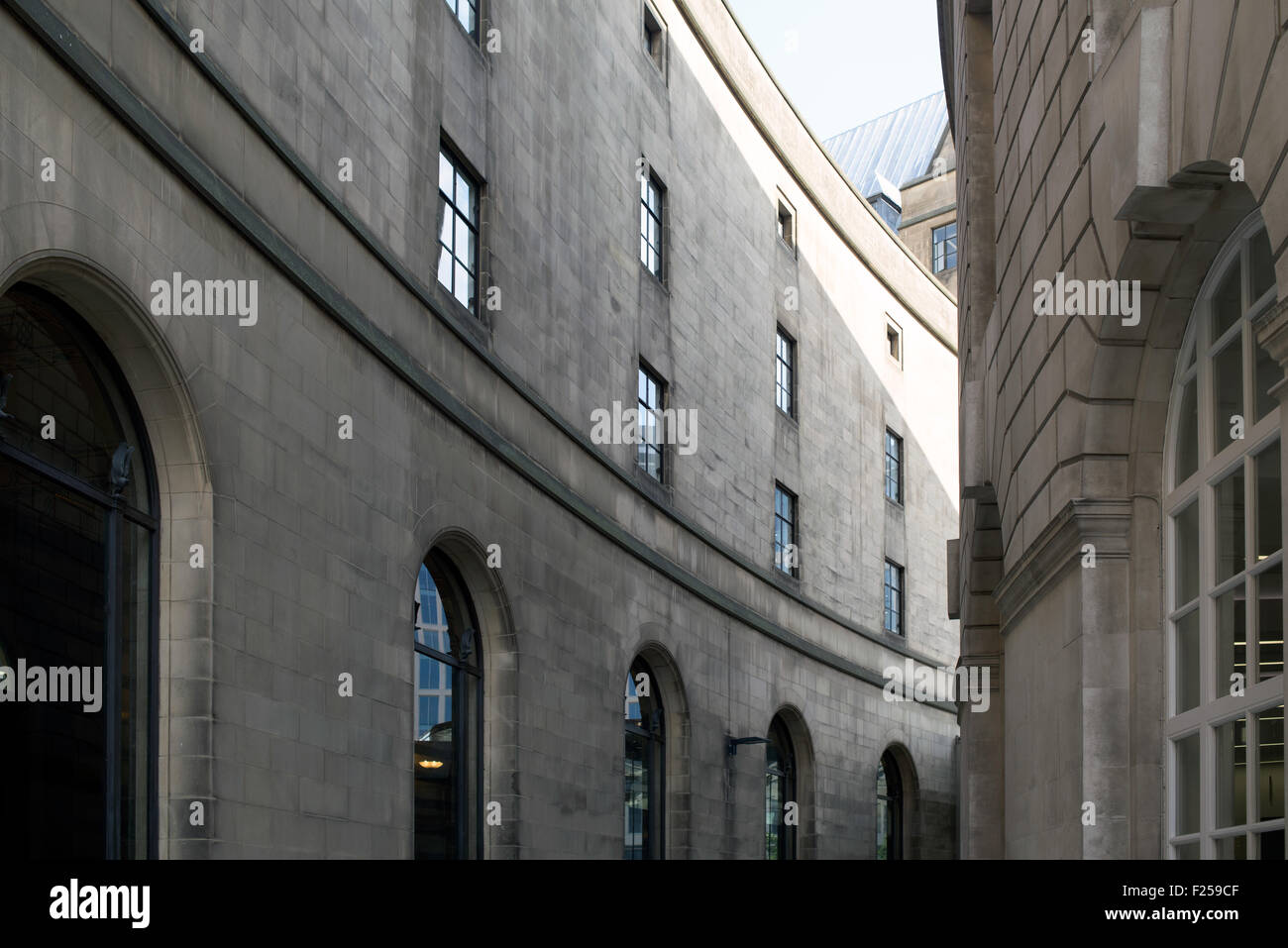 Manchester libraries hi-res stock photography and images - Alamy