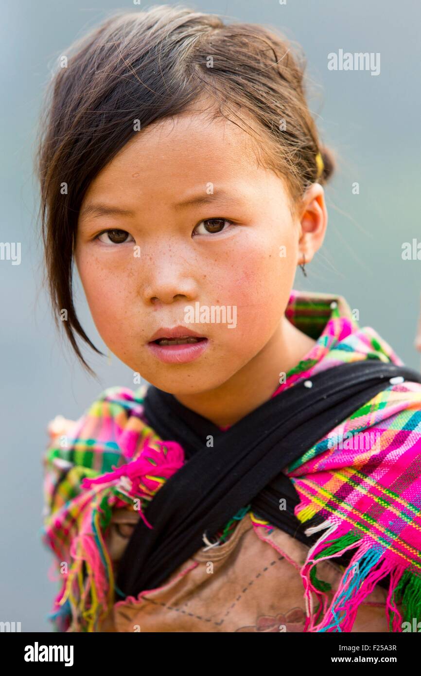 Vietnam, Yen Bai province, Mu Cang Chai District, La Pan Tan, child ...