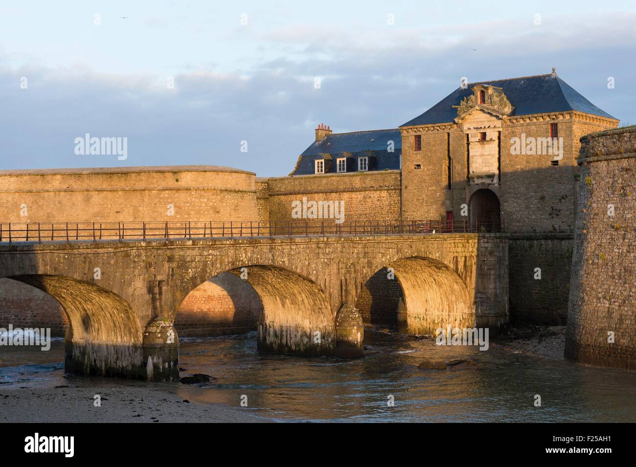 France, Morbihan, Port Louis, entry of the citadel Stock Photo - Alamy