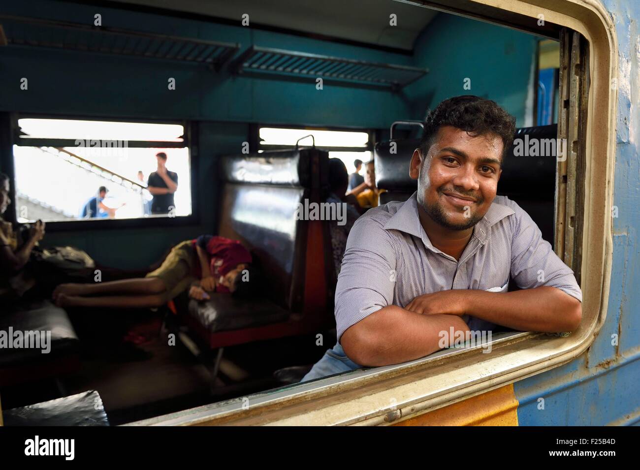 Sri Lanka, Colombo, central Colombo Fort train station Stock Photo - Alamy