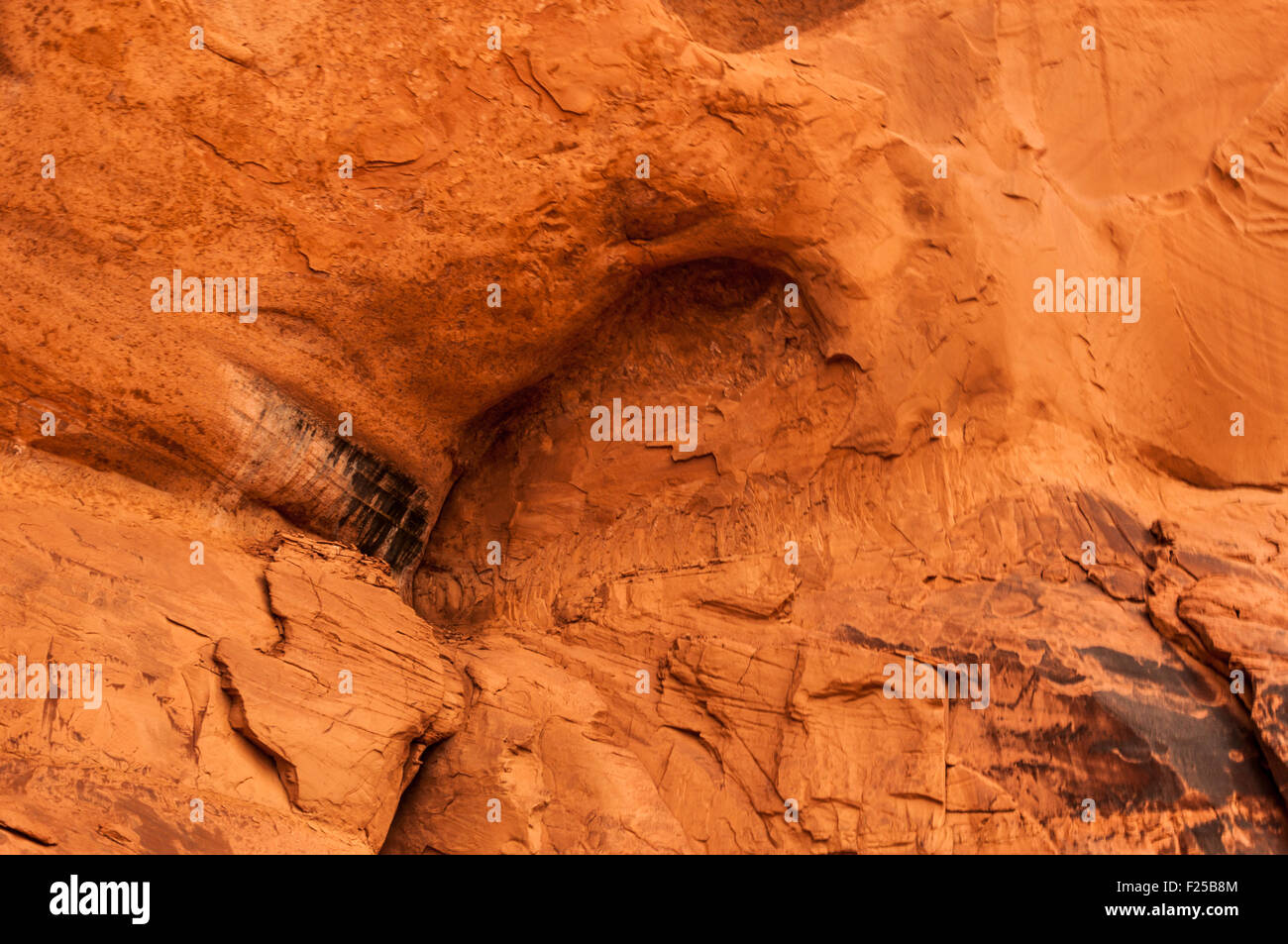 Rock wall layer texture pattern of Monument Valley, side of a mountain ...