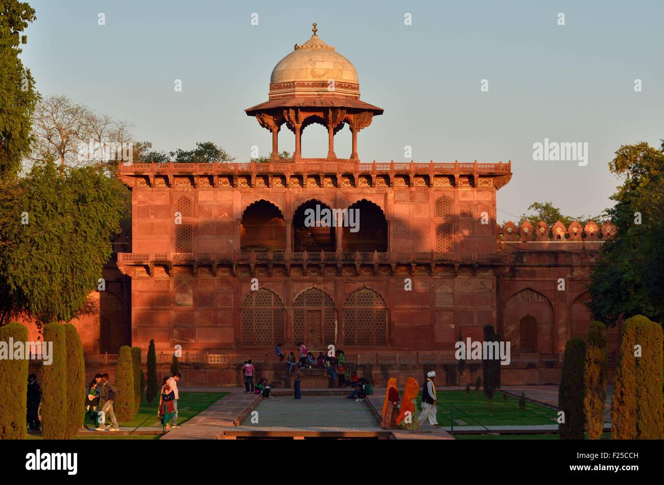 Taj mahal red sandstone mosque hi-res stock photography and images - Alamy