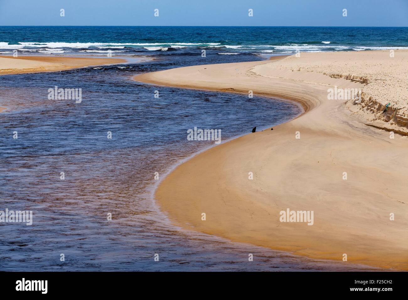 France, Landes, Moliets et Maa, the beach, the Courant d'Huchet Stock ...