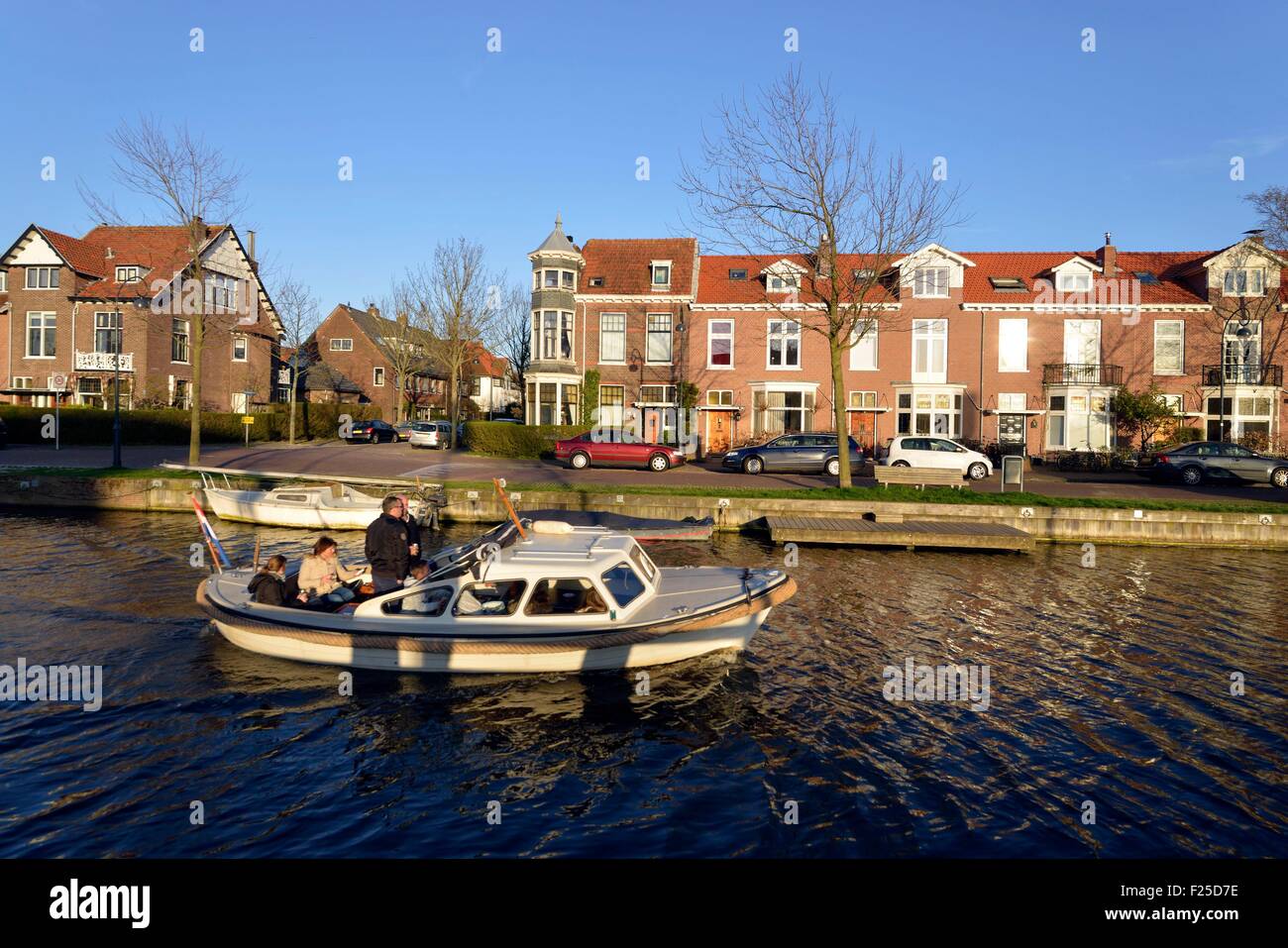 Group city haarlem hi-res stock photography and images - Alamy