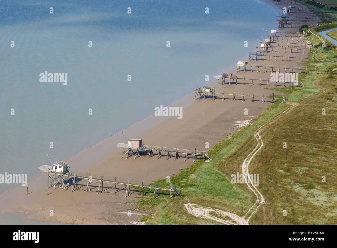 France, Charente Maritime, Saint Laurent de la Pree, fishing huts on La ...